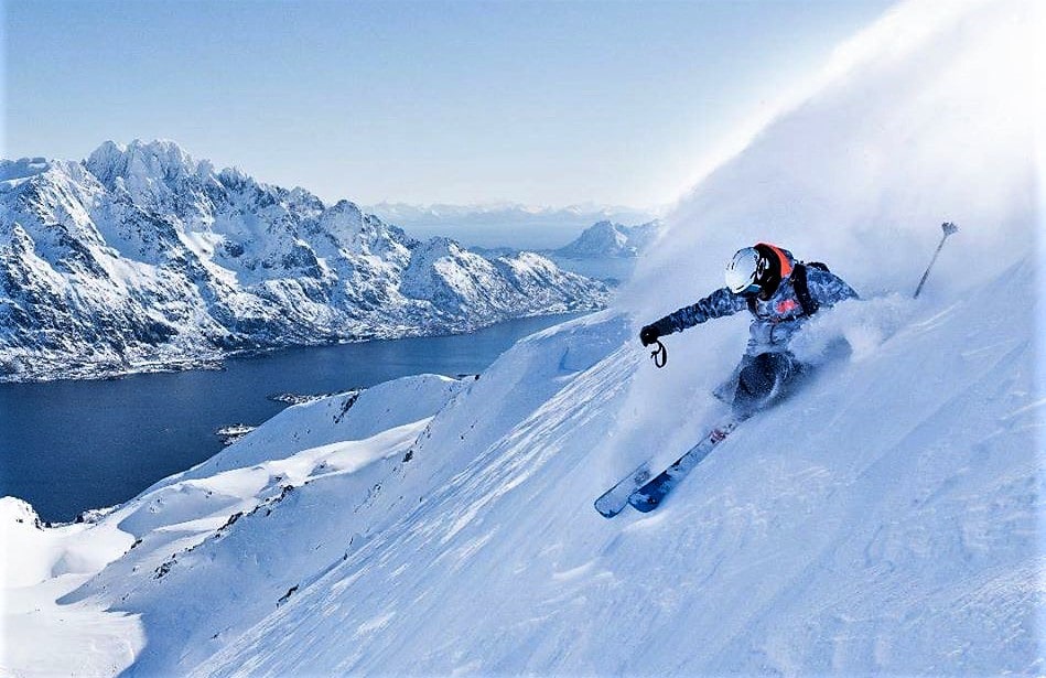 La Garibaldi Jacket de Helly Hansen juega en otra liga de la nieve
