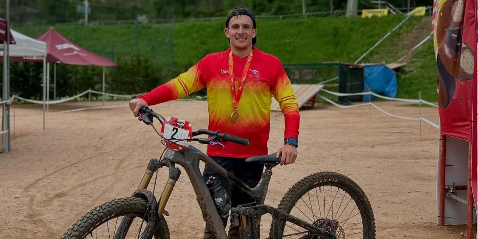 Marco Veiga y Cristina Menéndez campeones de España Enduro 2025