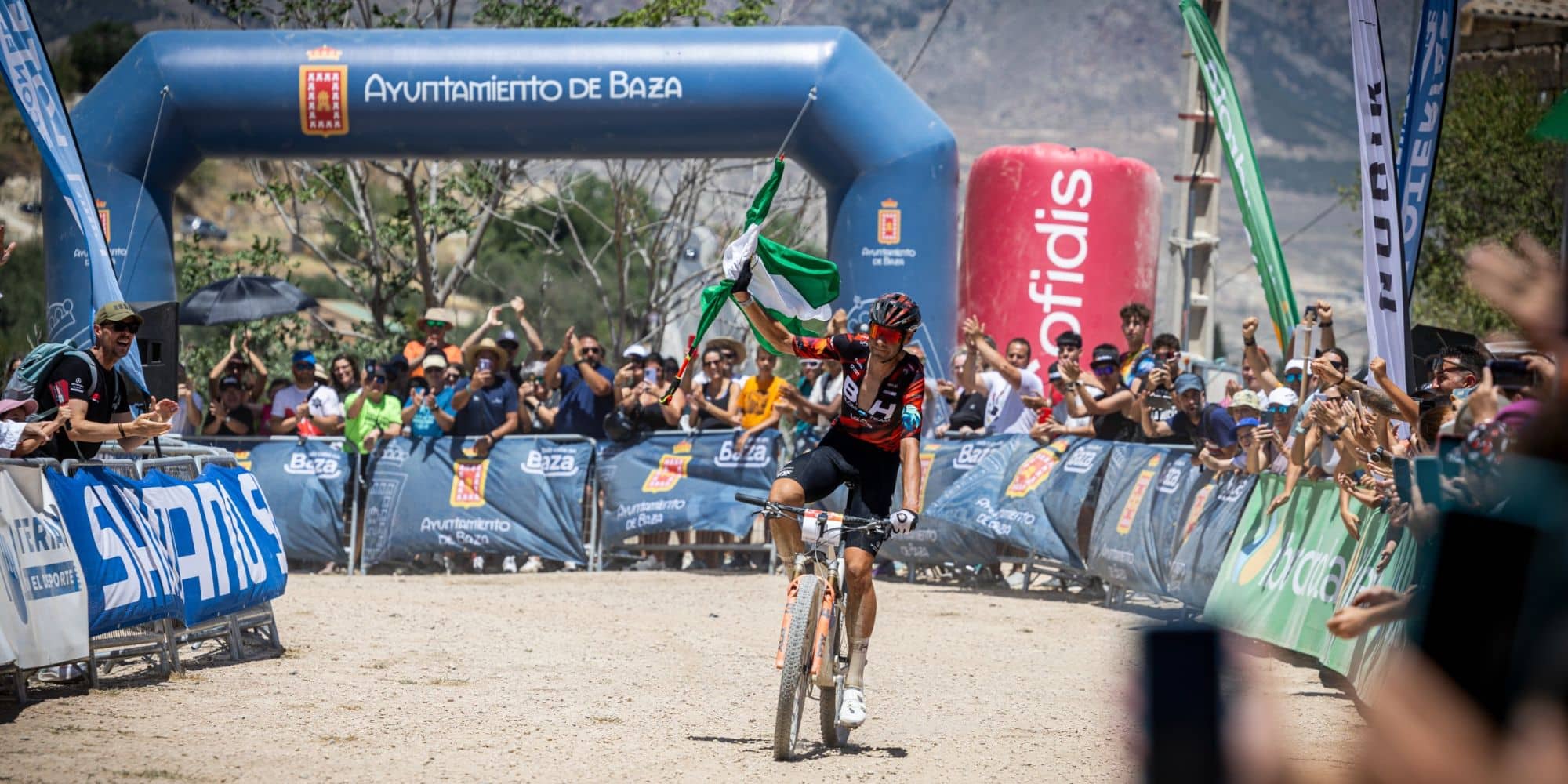 David Valero conquista su décimo título nacional de XCO en Baza